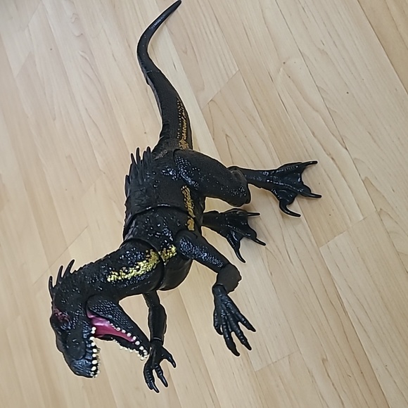 Mattel | Toys | 27 Mattel Jurassic World Indoraptor Super Posable ...